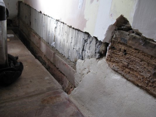 Rendering internal plinth | Period Property UK